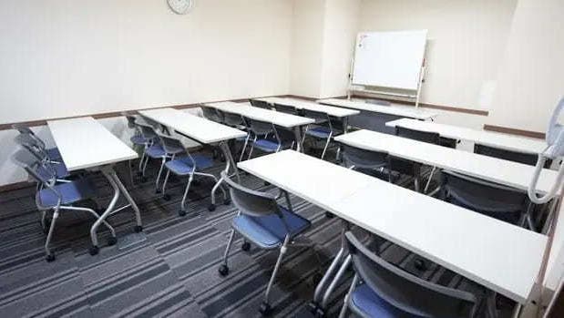 名古屋会議室 錦店 第2会議室【セルフ設営&当日予約OK!直近1週間室料45%オフ】の写真2