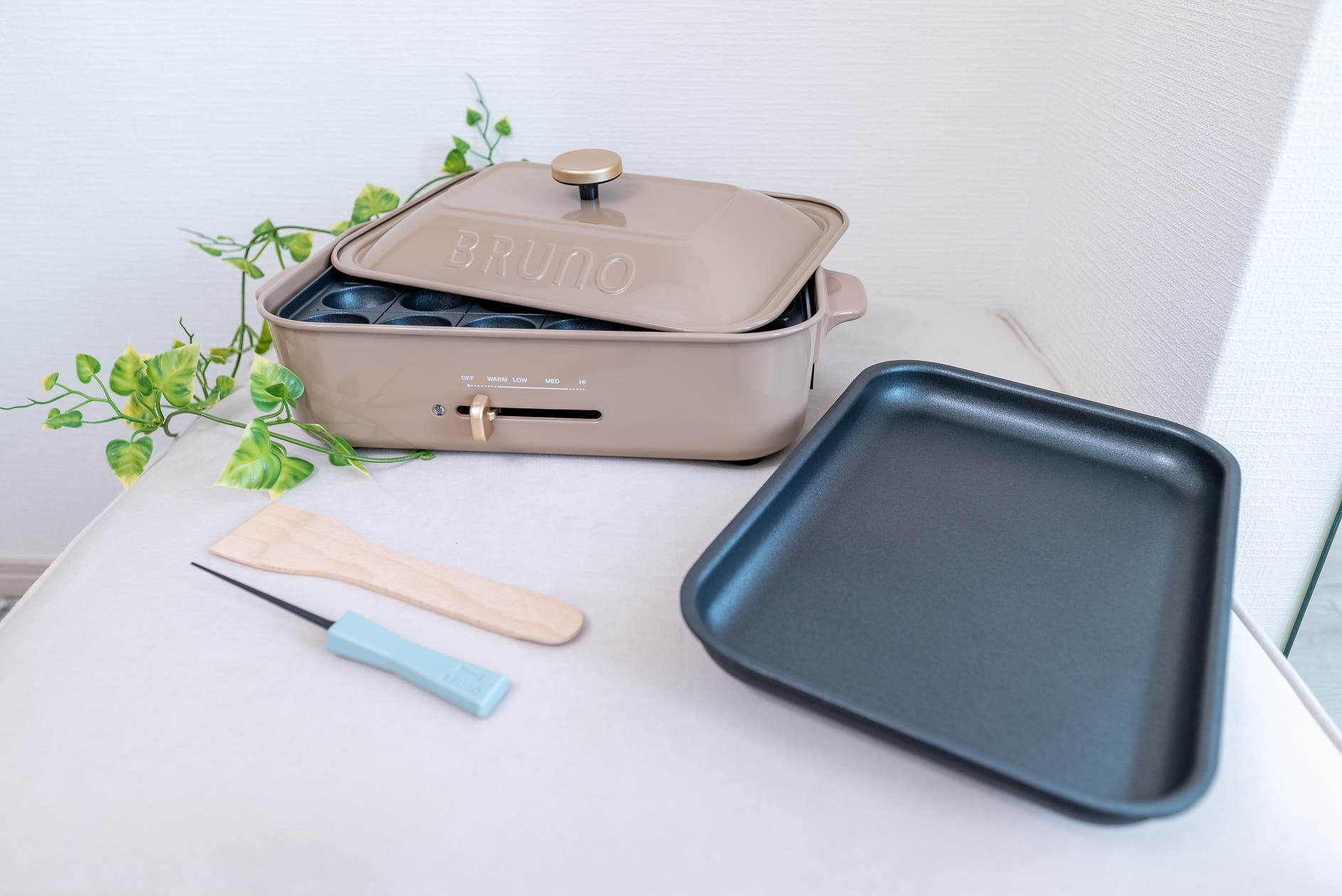 【パーティ調理器具】BRUNOホットプレートセット（たこ焼きプレート/ホットプレート）の画像1