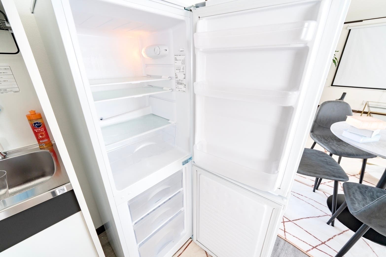 【駅徒歩6分　ゴミ捨て無料】✨30名着席🛋️120㌅スクリーン🏔️Wi-Fi🛜パーティ🎊女子会👗ママ会👶会議💻打ち上げ🍺の写真25