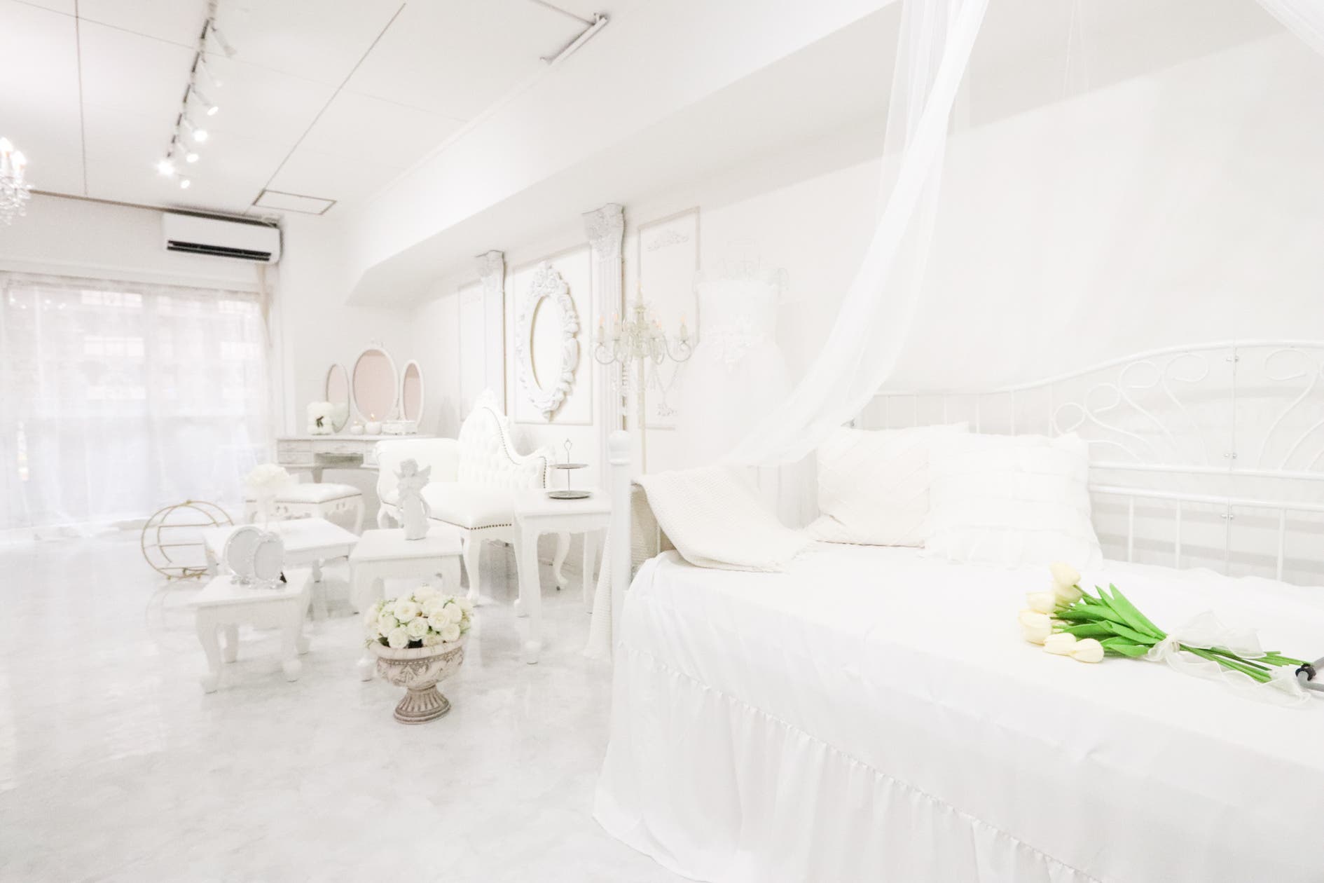 🥳新大阪駅3分《COCOSTUDIO新大阪》ドレス無料👗3面背景フォトスタジオ/駅近/24H ⏰/撮影/推し活/生誕祭/コスプレの写真7