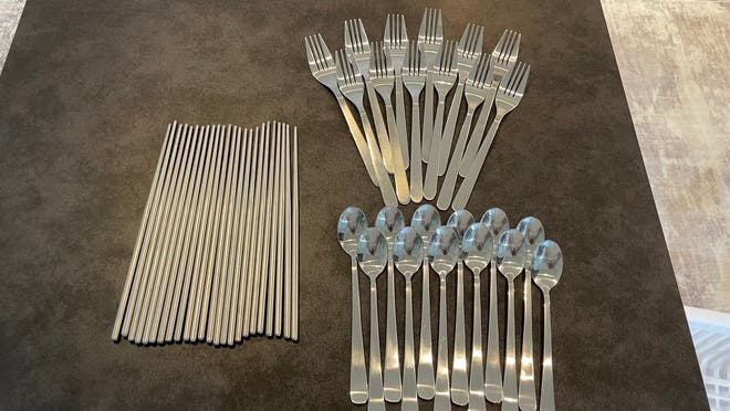 【池袋駅 徒歩5分】自然光×白背景|リール撮影・YouTube撮影🎥ロケ・スタジオ撮影📸ポートレート、商品撮影🍃コスプレ◎の写真24