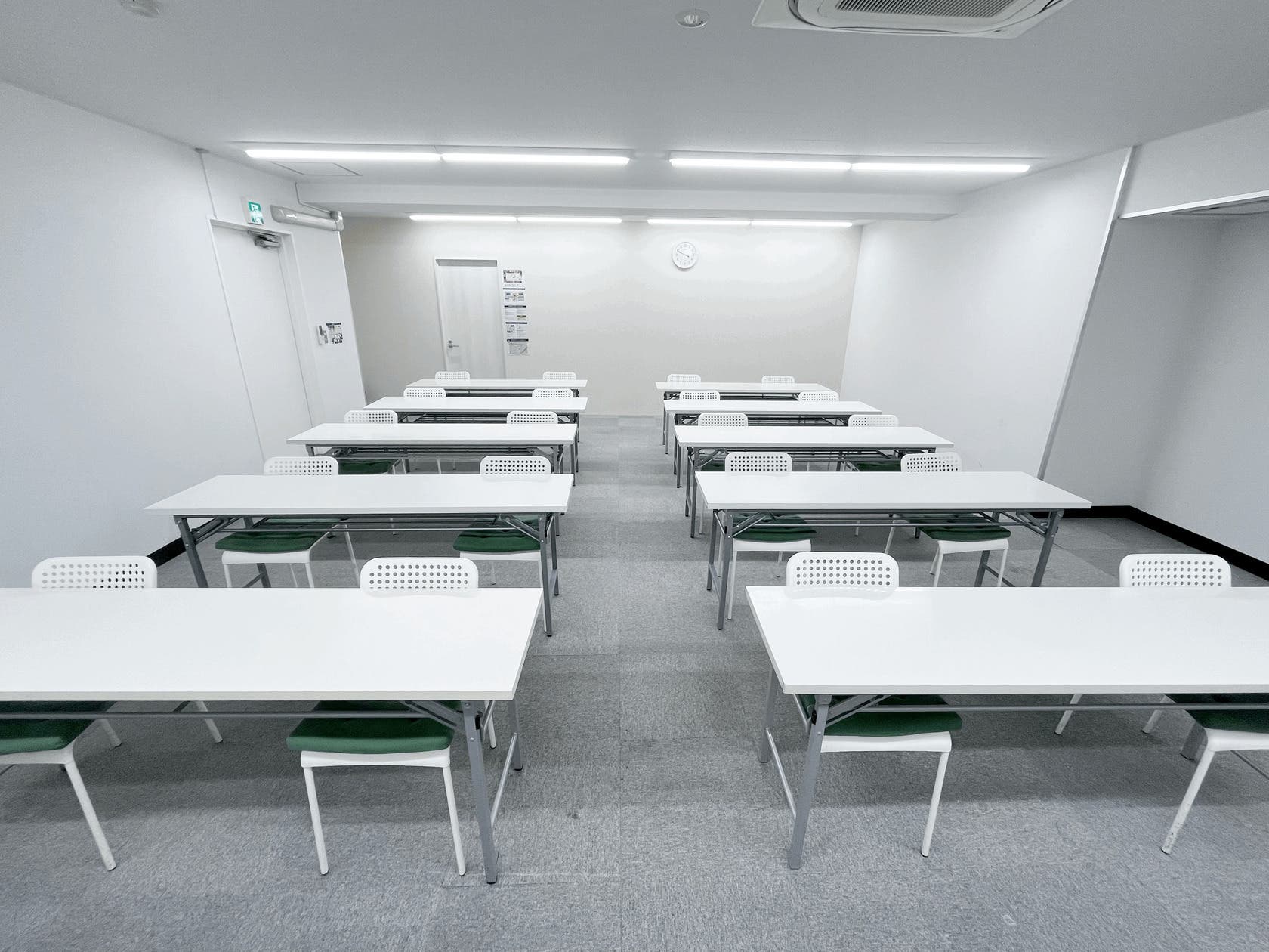 ⭐NEW⭐【馬喰町駅徒歩１分✨】会議・研修・試験会場・WEBセミナー・ZOOM快適ビジネス仕様■4階A会議室の写真2