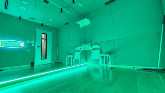 【BUZZ福岡本店】10stの写真3