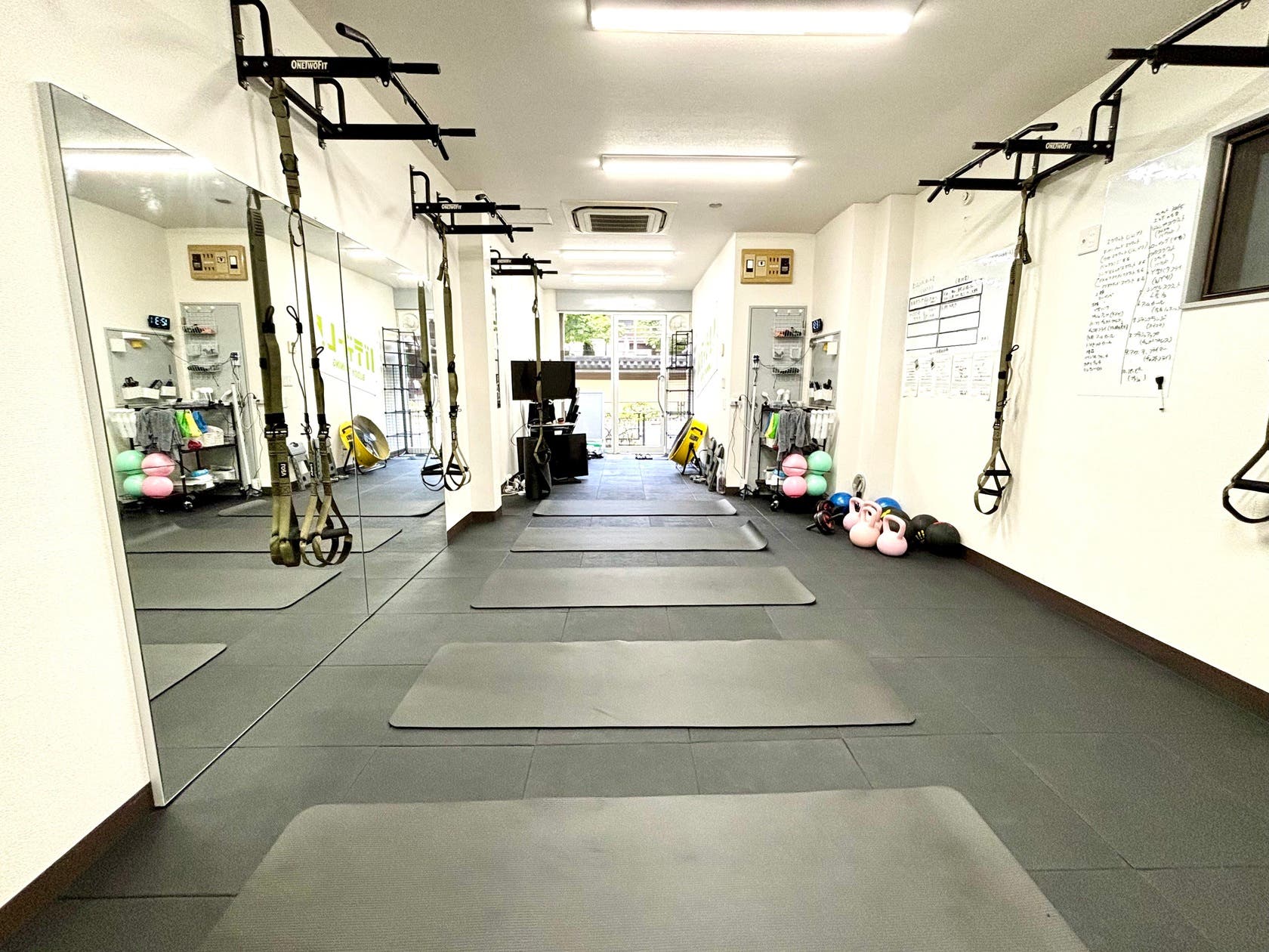 【本郷三丁目】ダンス練習🕺着替えスペース｜ウォーターサーバー有🚰全身鏡｜TRX｜自重トレーニング[41]の写真9