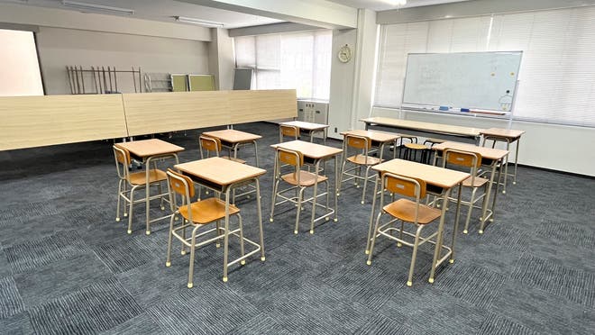 【セミナー・勉強会・ママ会に最適】用途に合わせて全3部屋から選べる多目的スペース★の写真1