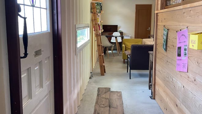 【🌟ワークショップ・女子会に最適🌟】黄色いコンテナのカフェの写真5