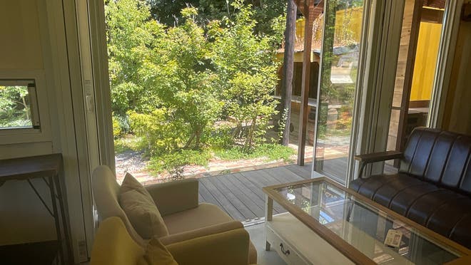 【🌟ワークショップ・女子会に最適🌟】黄色いコンテナのカフェの写真8