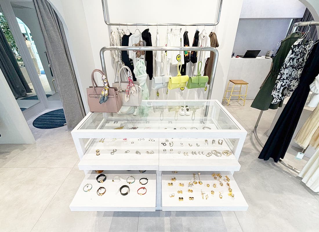 付属の無料什器等の一式レンタルの画像2