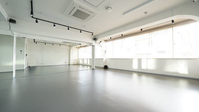 人気★予約困難【最大20名】馬喰町駅3分★アキバ駅チカ★最高級舞台床リノリウム★ダンス&バレエ&ウォーキング_Aスタジオの写真2