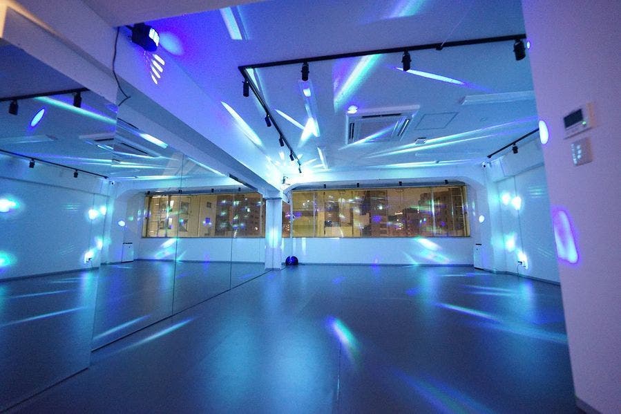 人気★予約困難【最大20名】馬喰町駅3分★アキバ駅チカ★最高級舞台床リノリウム★ダンス&バレエ&ウォーキング_Ａスタジオの写真9