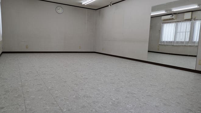 近鉄布施駅から徒歩2分のフリースペースの写真1