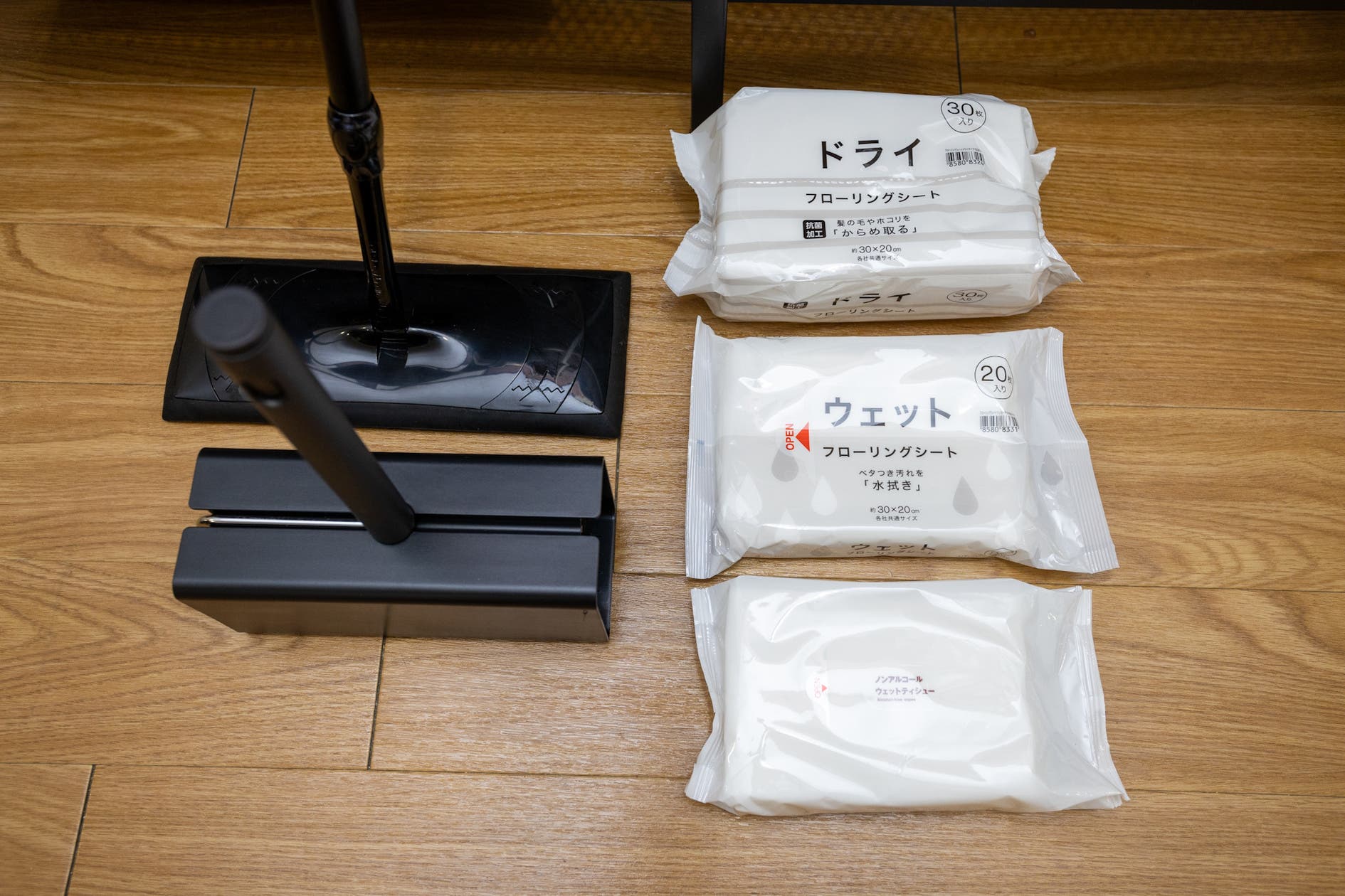 【大手町/神田駅徒歩５分】16名収容🛜光Wi-Fi🌇プロジェクター🗝️鍵無し入室可📊会議📷撮影/動画配信🃏ボドゲに最適の写真26