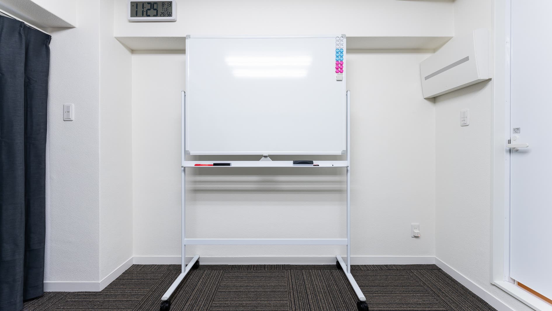 ✨2号店OPEN✨【渋谷駅2分】光回線高速WiFi、大型モニター、ホワイトボード完備☆1日1回スタッフ完全清掃の会議室の写真5