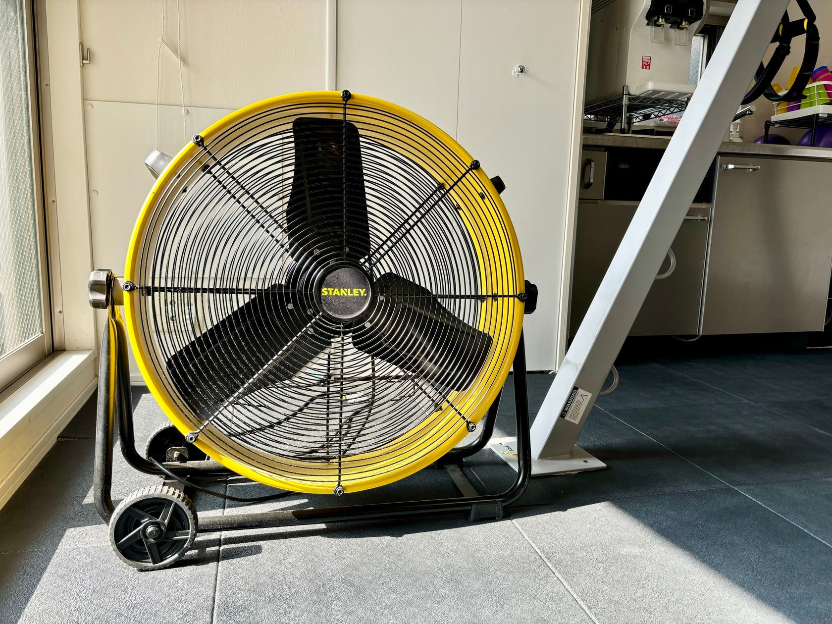 【恵比寿・広尾】自重💪女性パーソナル🏋️ウォーターサーバー、シャワー🚿全身鏡｜TRX｜着替えスペース｜ダンス[40]の写真16