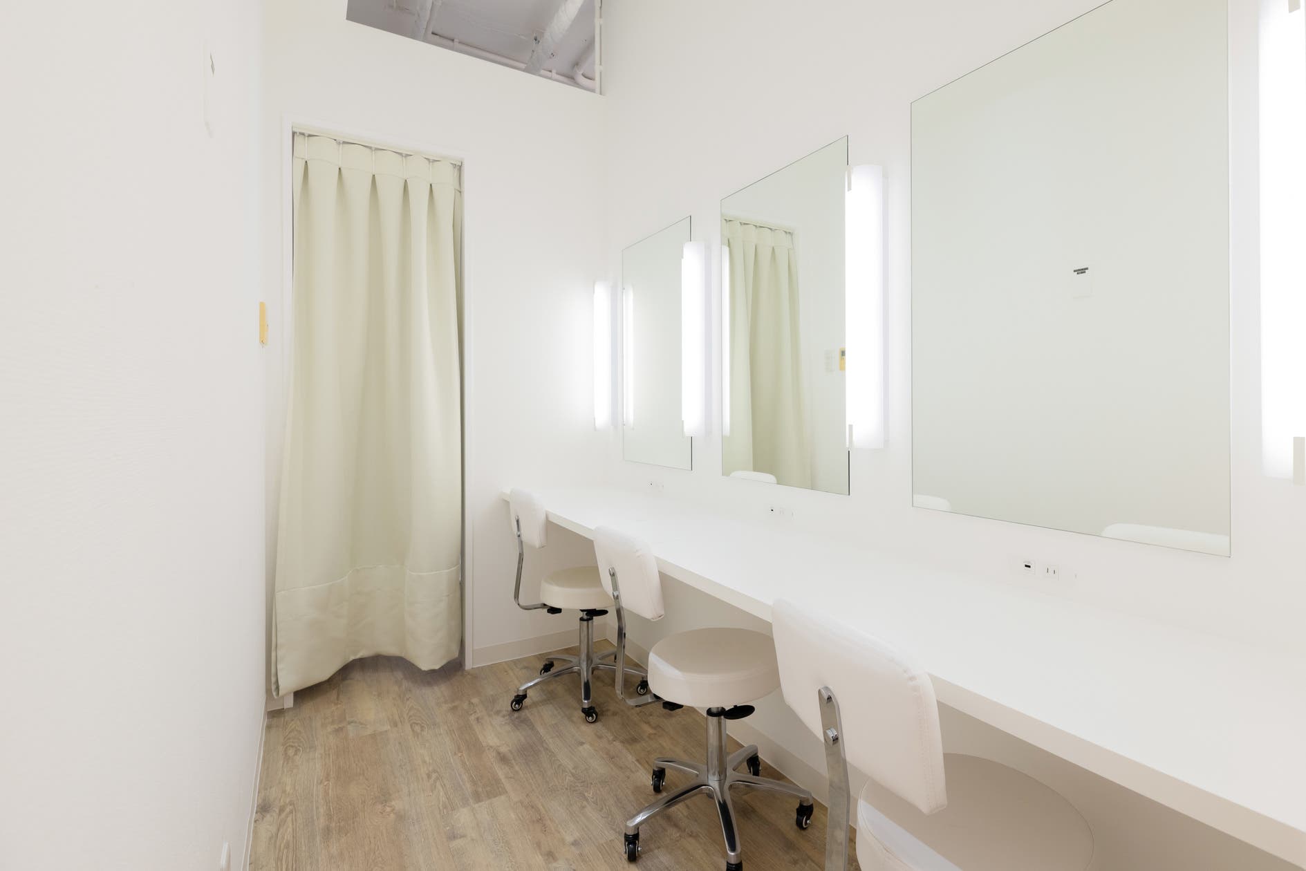 【新ページ移転案内中】10st😉3面Rの白ホリ＆ハウススタジオ・レンタルスペース｜シンプル｜商用撮影・イベントにおすすめ！の写真9