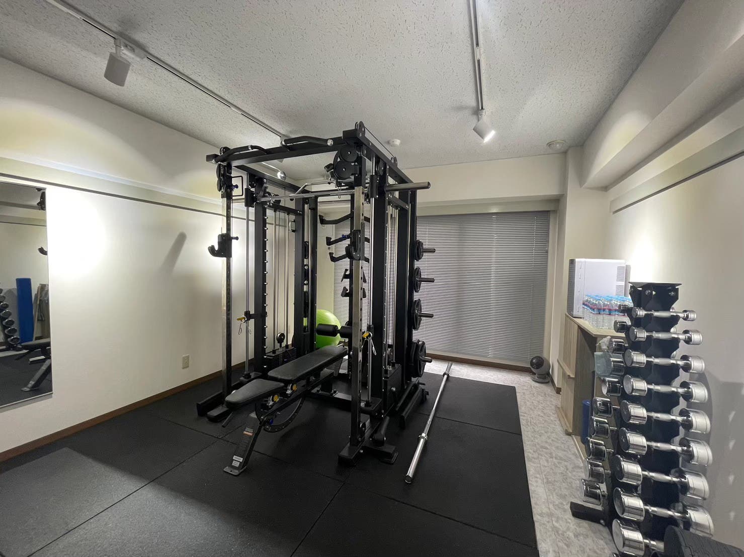 高性能設備 / コスパ抜群の完全個室のトレーニングGYM💪プライベート空間✨の写真1