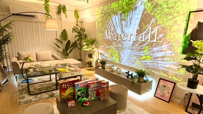 池袋駅徒歩5分🚶♂️最大12名◎交流会・懇親会に最適✨女子会・推し活・忘年会🍷映画鑑賞🎥コスプレ撮影📷クリスマス🎄の写真18