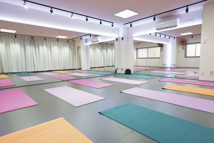 女性専用★予約困難【18名】山手線　駅チカ徒歩2分　最高級舞台床リノリウム&設備の写真5