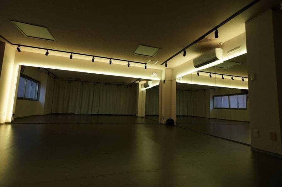 女性専用★予約困難【18名】山手線　駅チカ徒歩2分　最高級舞台床リノリウム&設備の写真12