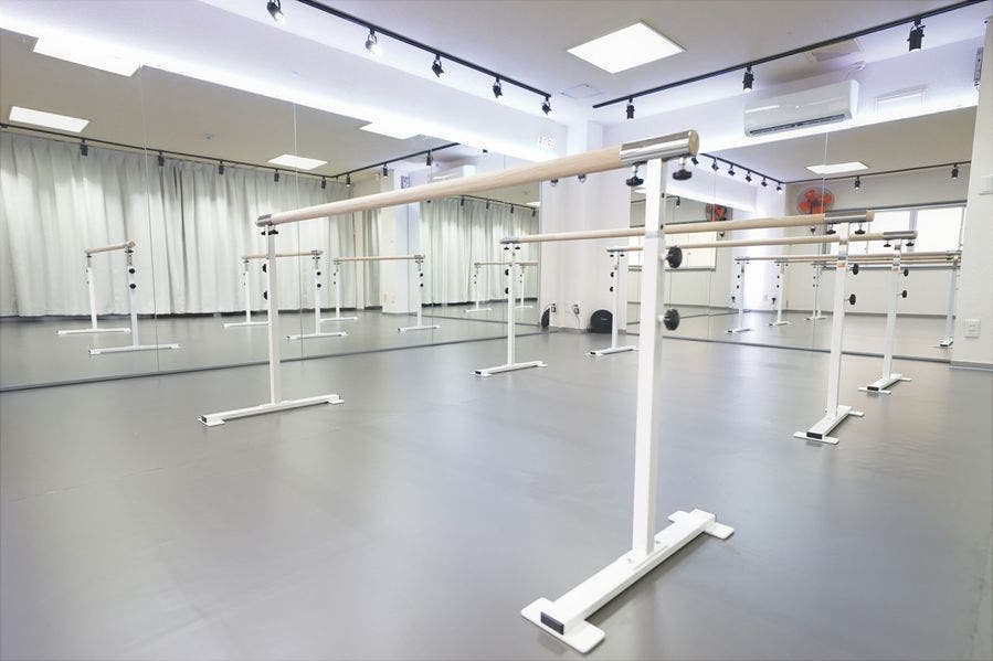 女性専用★予約困難【18名】山手線　駅チカ徒歩2分　最高級舞台床リノリウム&設備の写真20