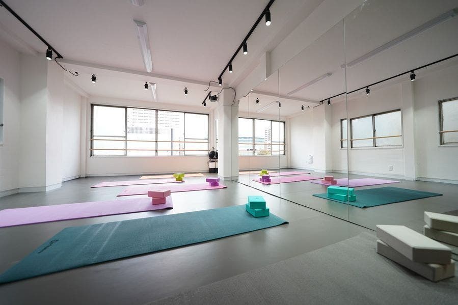 人気★新店割【12名】御茶ノ水駅前立地！最高級舞台床リノリウム&コソ連の写真5