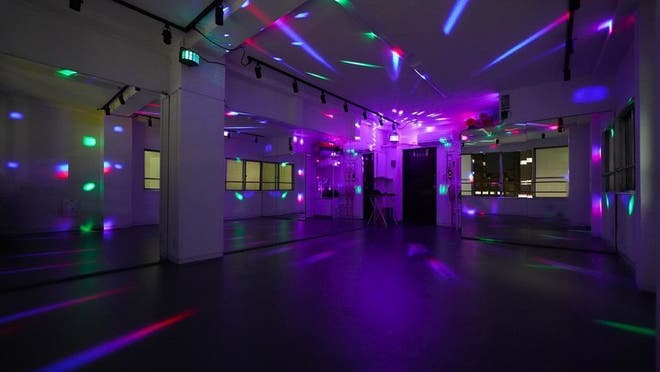 人気★新店割【12名】御茶ノ水駅前立地!最高級舞台床リノリウム&コソ連の写真14