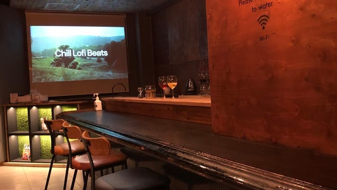 六本松駅から徒歩5分のレンタルスペース|カフェ&バーとしても使える|飲食店許可取得済の写真2