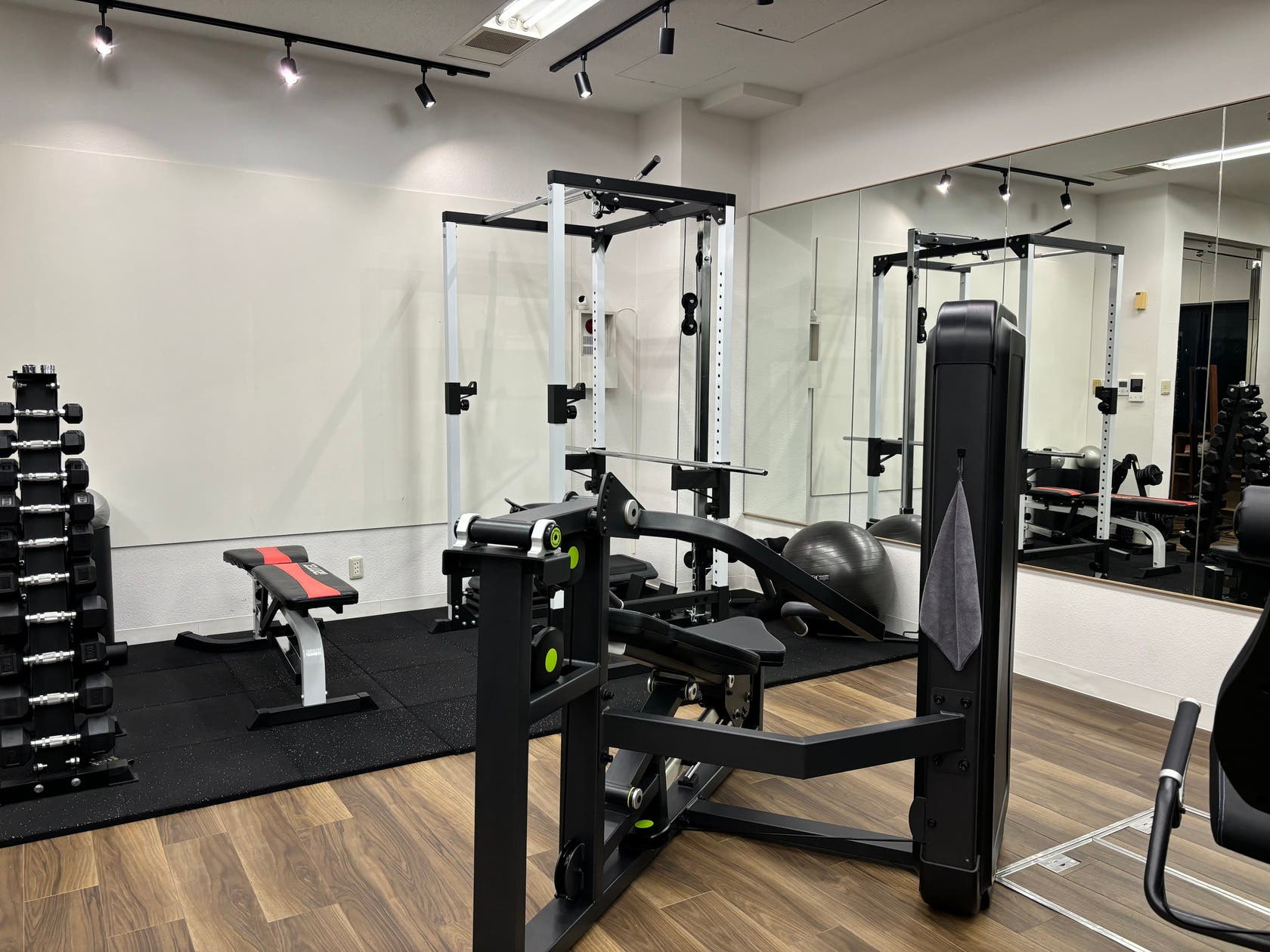 駅チカ！完璧な外観・内装！自然味溢れたフィットネススタジオの写真5