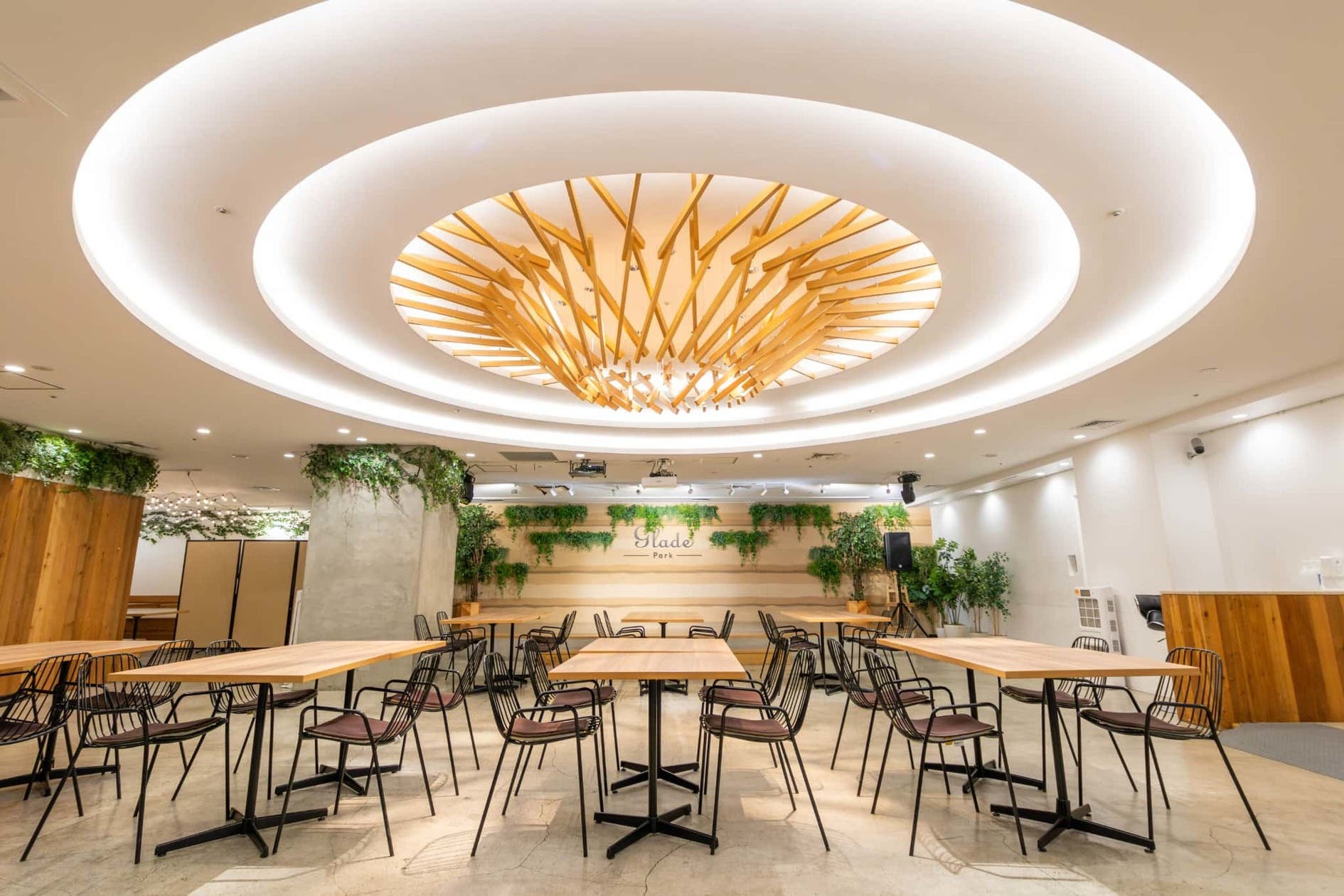 グレパ新宿西口【 西新宿駅 2分 】パーティ イベント 撮影OK !クローク 室内ベンチ 有 ♥ 飲食 OK♦ 設備 使い放題★の写真2