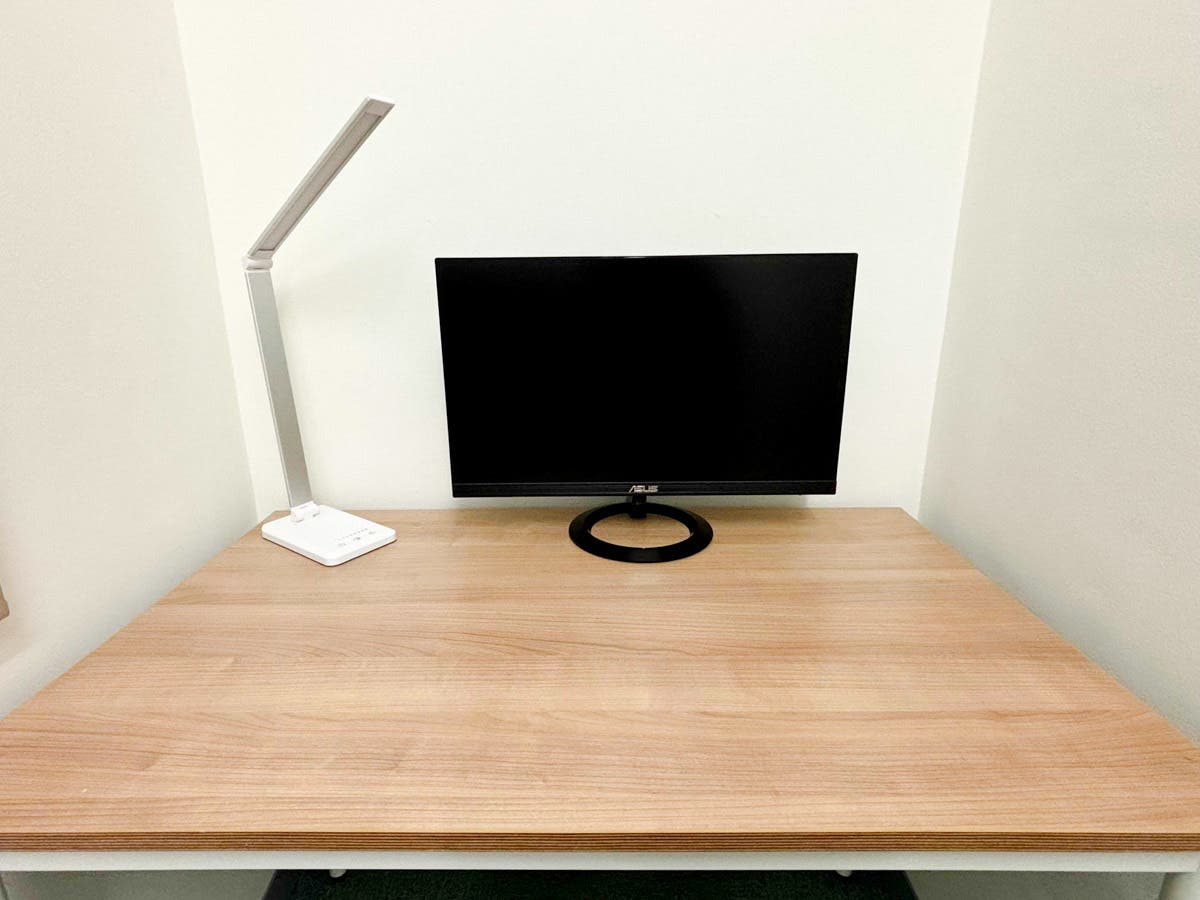 【JR品川駅徒歩3分！3名利用可！同規模で最安！】モニター・WiFi全て無料！エレベーター有！ふれあい貸し会議室 品川No101の写真5