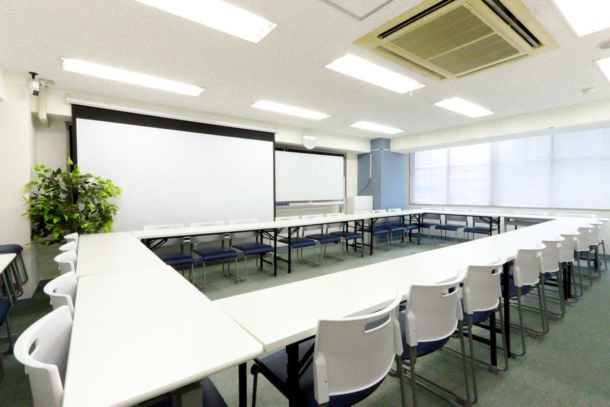 【JR品川駅徒歩3分！52名利用可！】高性能プロジェクター・WiFi全て無料！エレベーター有！ふれあい貸し会議室 品川No100の写真11