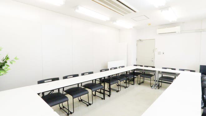 【心斎橋駅7番出口徒歩72秒!25名利用可!】50インチ大型モニター・WiFi無料!ふれあい貸し会議室 心斎橋No120の写真16