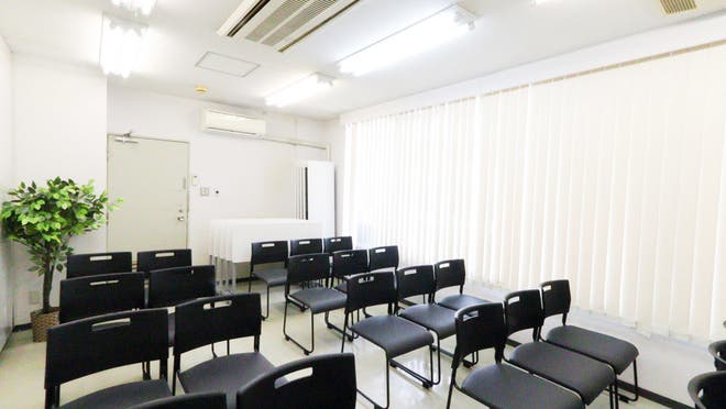 【心斎橋駅7番出口徒歩72秒!25名利用可!】50インチ大型モニター・WiFi無料!ふれあい貸し会議室 心斎橋No120の写真22