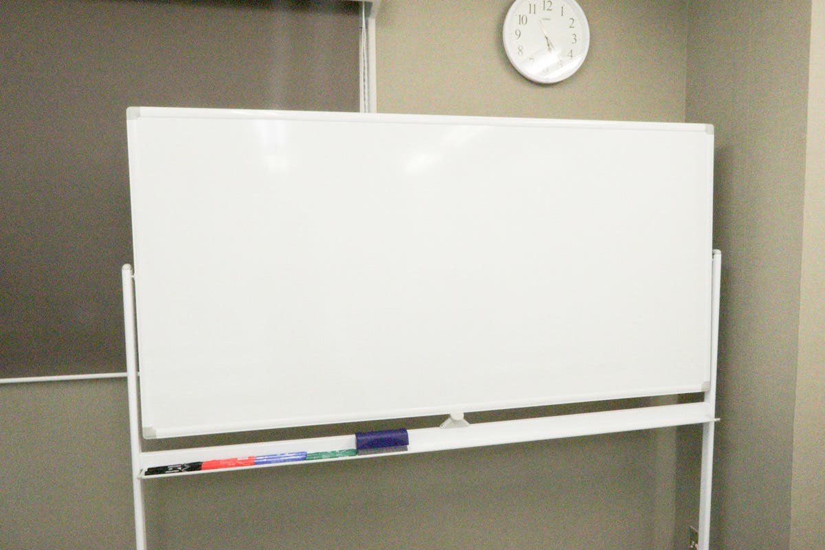 【心斎橋駅7番出口徒歩72秒！25名利用可！】50インチ大型モニター・WiFi無料！ふれあい貸し会議室 心斎橋No120の写真27