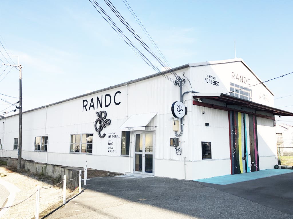 箕面萱野駅から徒歩5分の人工芝コート（無料駐車場あり）の写真4