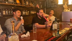 新宿ゴールデン街のカラオケ&ウィスキーバーの写真2