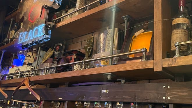 新宿ゴールデン街のカラオケ&ウィスキーバーの写真4