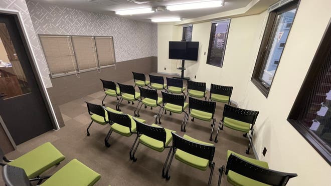 ✨プラン&価格改定【平日プラン】大森駅徒歩1分!コワーキングのスペース貸出✨会議・イベント・食事会・飲み会・オフ会等OK!!の写真4