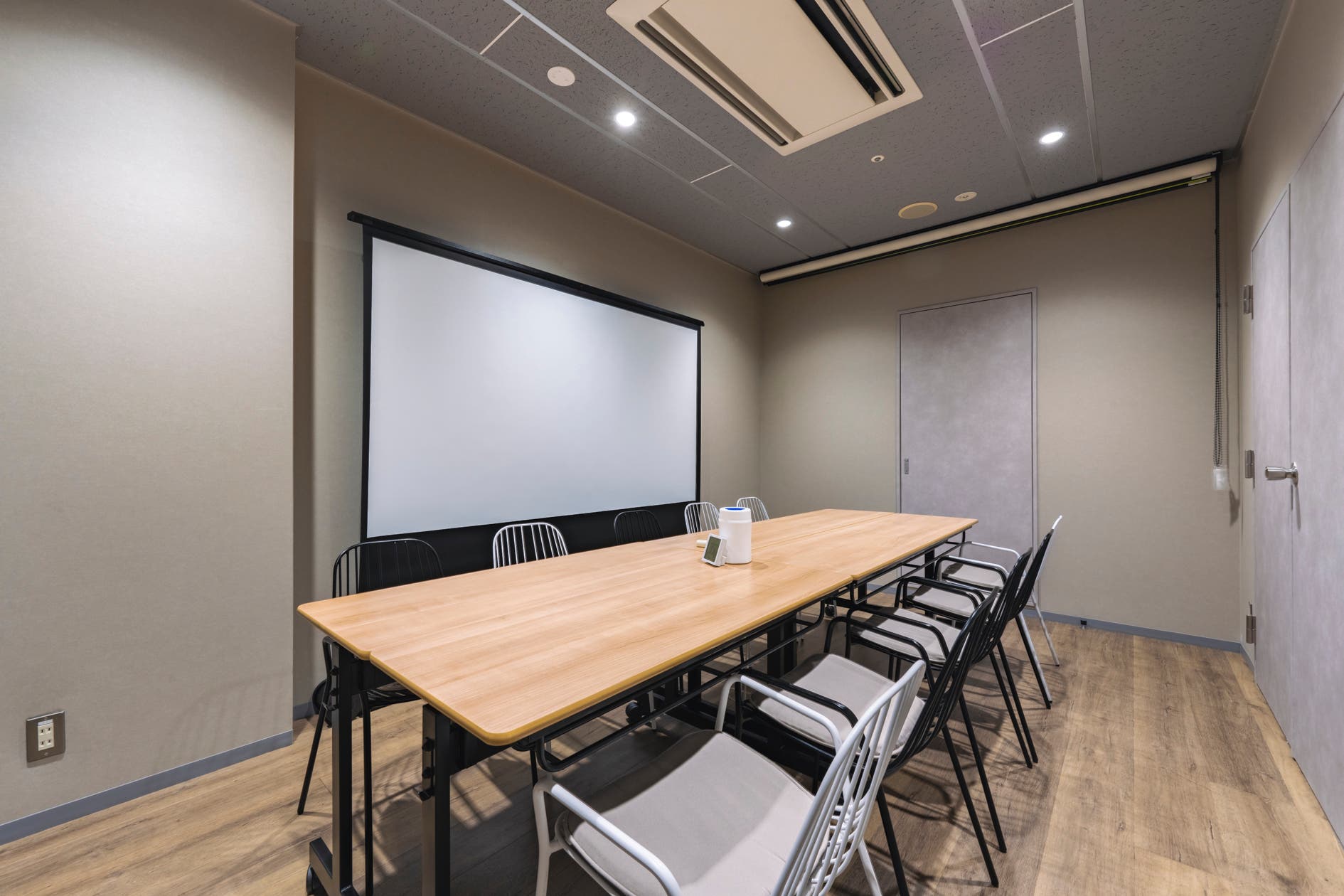 スペモ🏰渋谷5分🤩会議💻モニター完備✨勉強会👨‍🏫テレワーク💻作業✍️549_LULLTECHBEACH-Room渋谷4の写真6