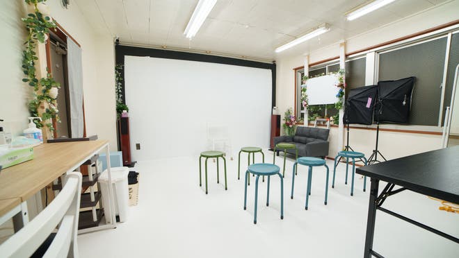 会議|撮影🧑💻神戸三宮駅3分到着✨3m巨大スクリーン映画鑑賞/ミーティング/床面白塗装/土足禁止/会議も明るい!便利!の写真11