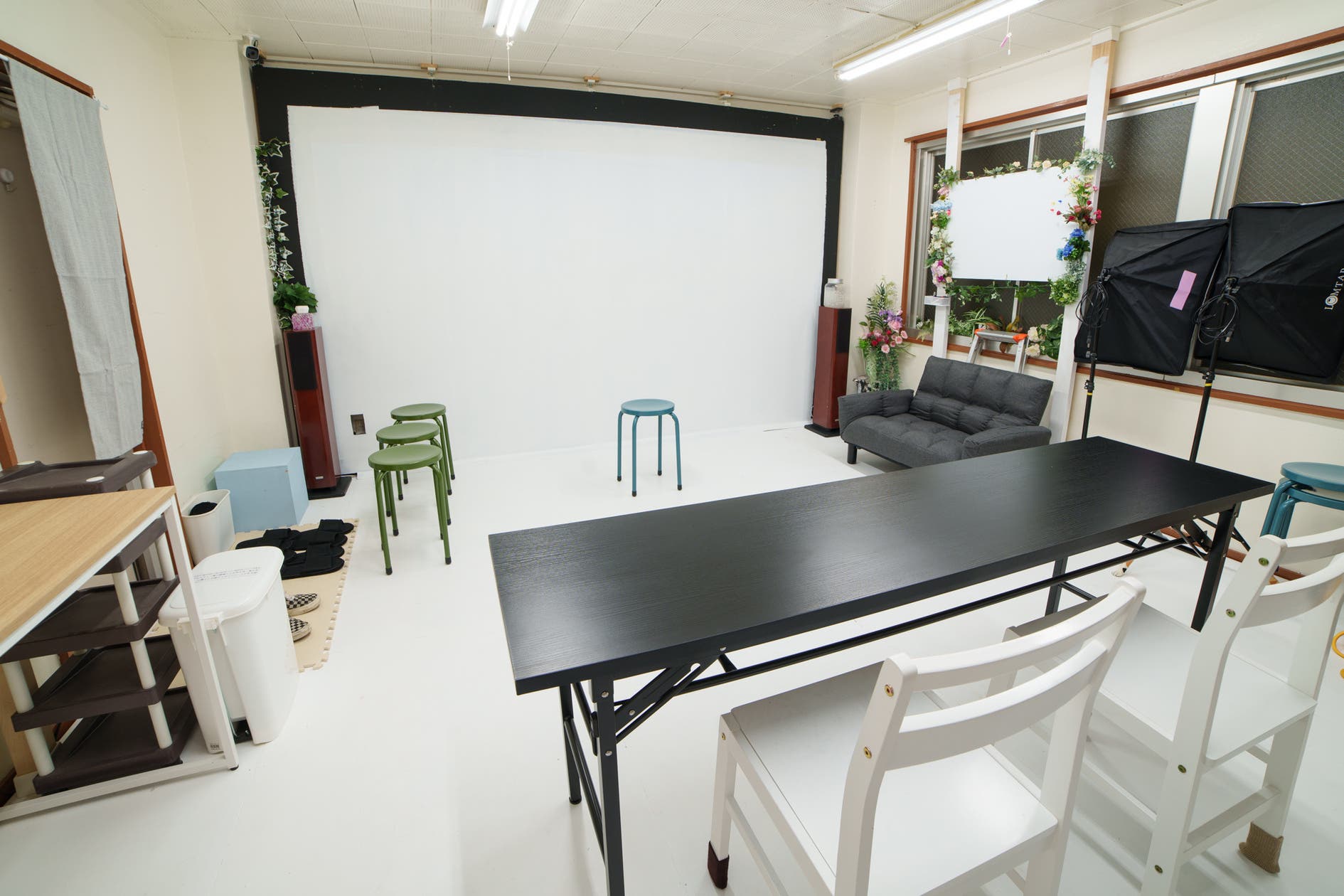 会議｜撮影🧑‍💻神戸三宮駅3分到着✨3m巨大スクリーン映画鑑賞/ミーティング/床面白塗装/土足禁止/会議も明るい！便利！の写真12