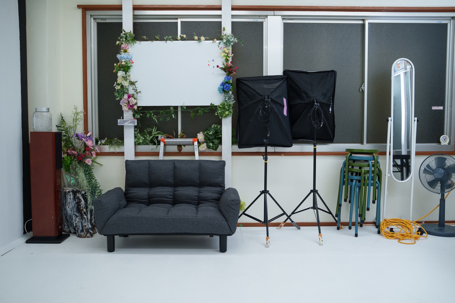 会議｜撮影🧑‍💻神戸三宮駅3分到着✨3m巨大スクリーン映画鑑賞/ミーティング/床面白塗装/土足禁止/会議も明るい！便利！の写真13