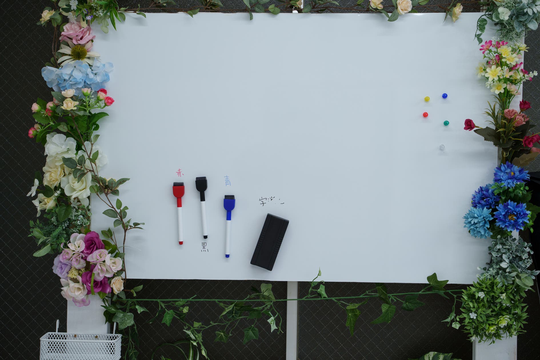 会議｜撮影🧑‍💻神戸三宮駅3分到着✨3m巨大スクリーン映画鑑賞/ミーティング/床面白塗装/土足禁止/会議も明るい！便利！の写真15