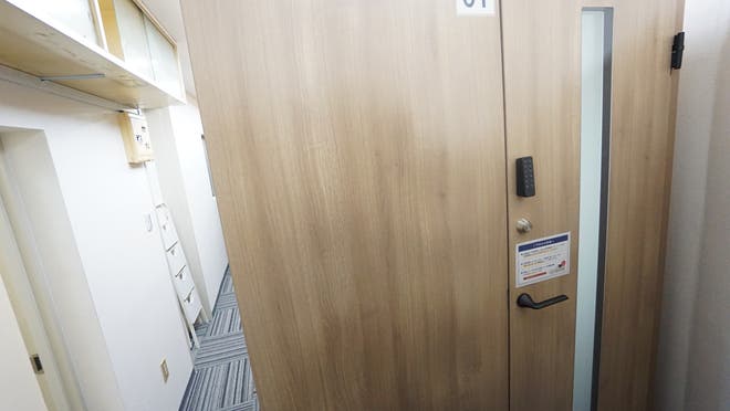 <ビズボ東京駅八重洲日本橋No.5>【OPEN SALE】【換気ファン付完全個室】日本橋駅A7番出口徒歩1分🚃光Wi-Fi📶電源の写真8