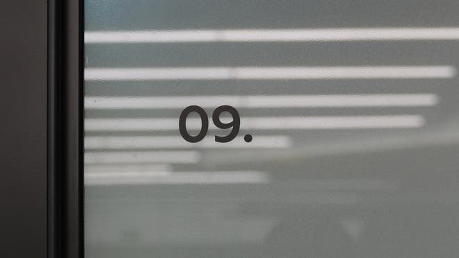 貸し会議室【Room9 - 3人部屋】 ー chilink WORKSITE MINATOMIRAI ※新高島駅から徒歩2分の写真2