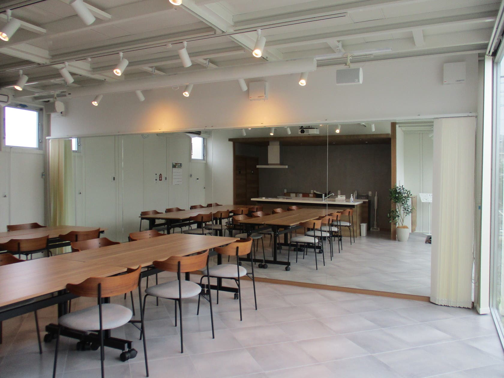 【Community】✨U-SPACE沖縄店✨大鏡やプロジェクターなどが充実しています♪Wi-Fi/中頭郡中城村の写真29