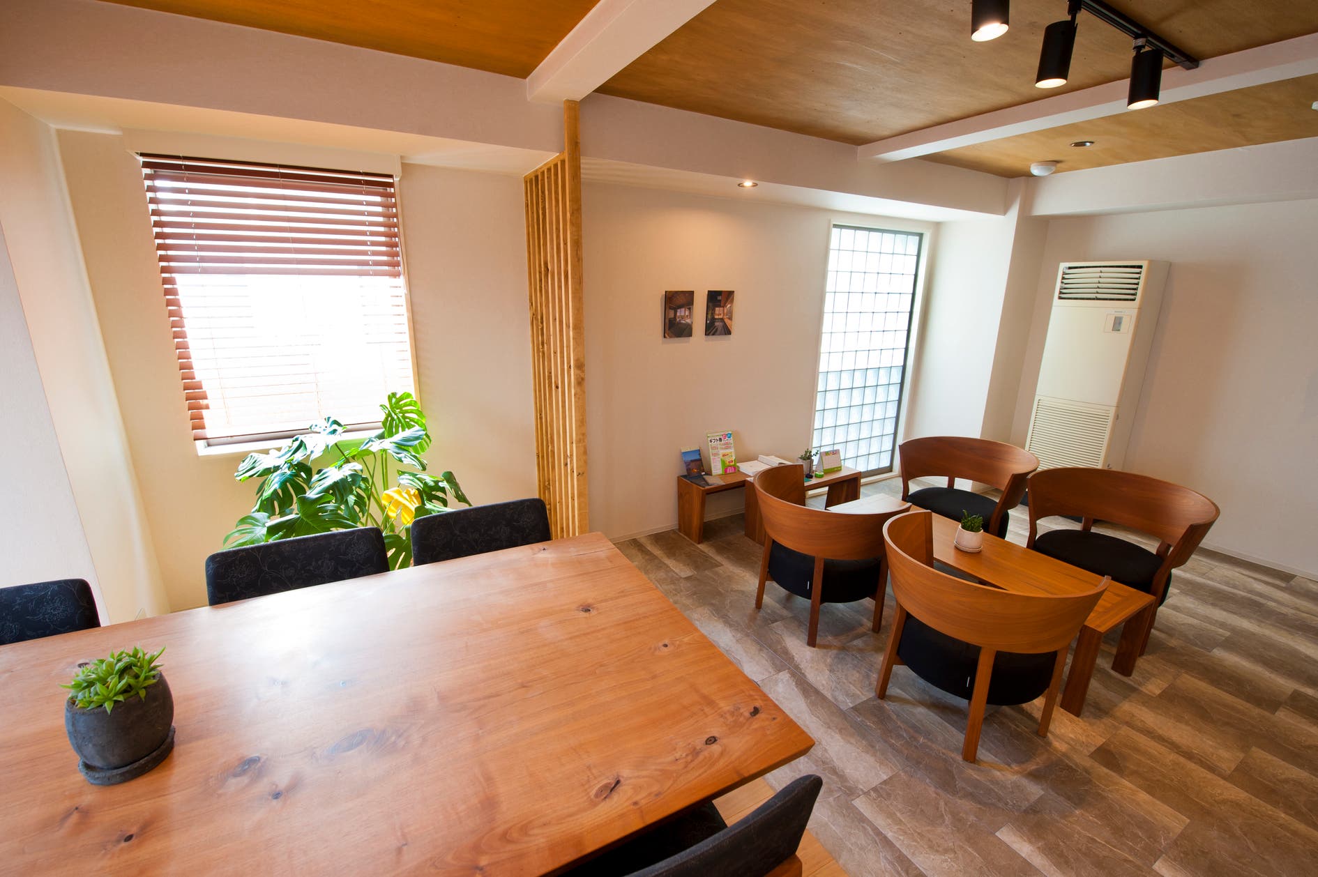 京都駅から徒歩5分のレンタル会議室 自然光　おしゃれの写真4