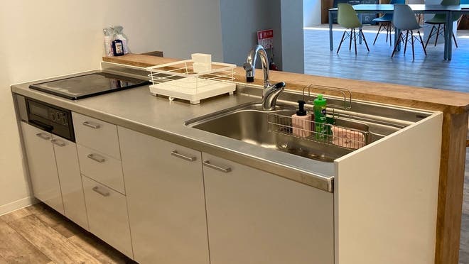 三原駅前のゆったり室内空間!の写真10