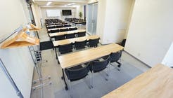 <スカイラークビル8階貸会議室>小田原駅徒歩1分🚃高速光回線Wi-Fi📶大型モニター🖥️会議/セミナー/研修/撮影の写真4