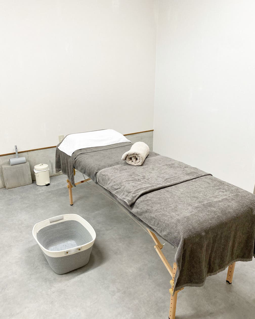 駐車場2台無料！美容、整体、マッサージの施術にピッタリのサロンの写真1